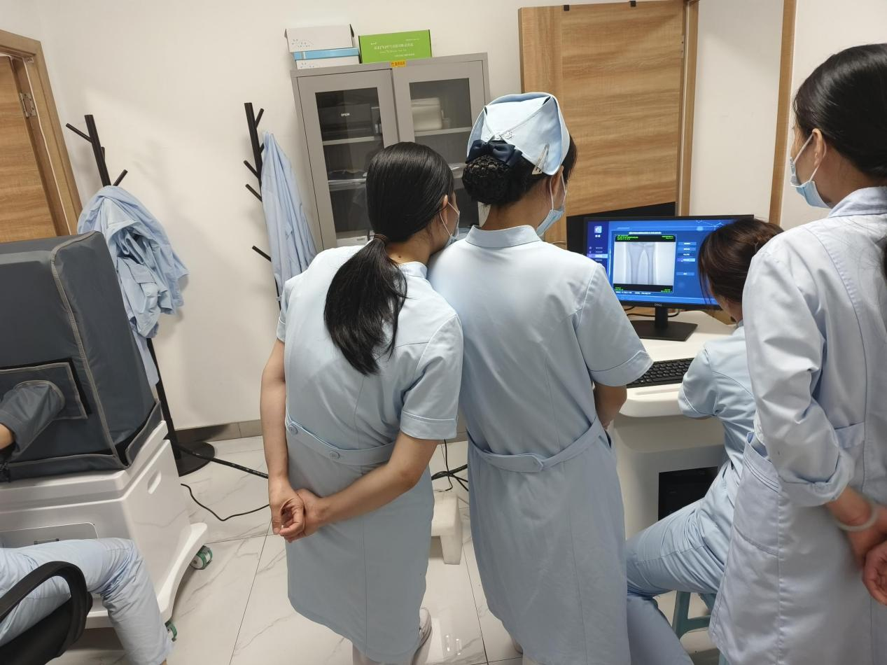 News - Dual-energy X-ray bone densitometer: Why is the forearm the ...